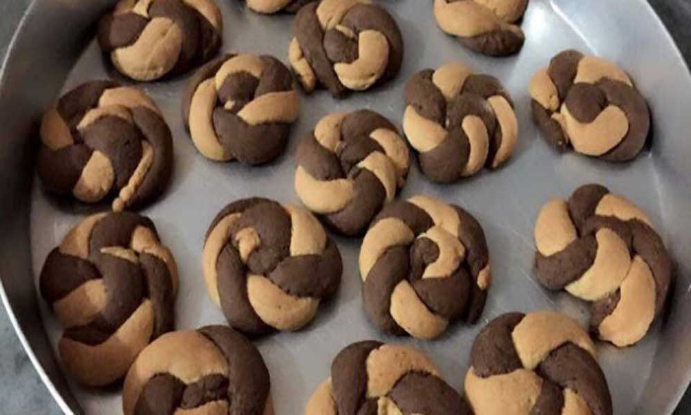 Biskota bardh-zi - Albinfo