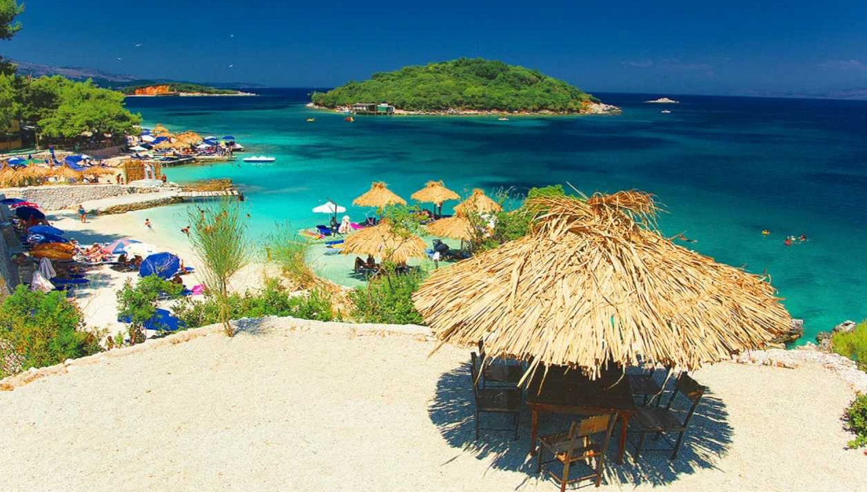 Saranda, një destinacion turistik me bukuri të veçanta - Albinfo