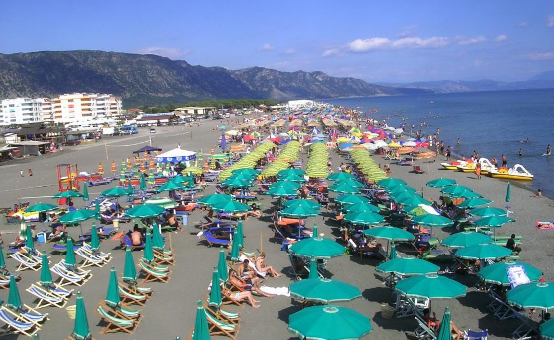 Velipoja dhe Shëngjini, plazhet e preferuara për kosovarët - Albinfo