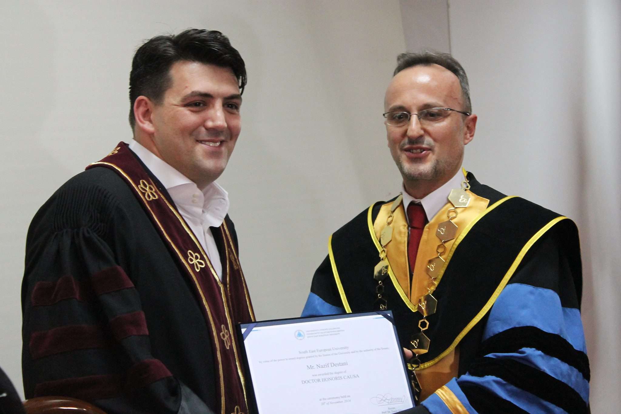 Ky është shqiptari më i pasur në botë - Albinfo