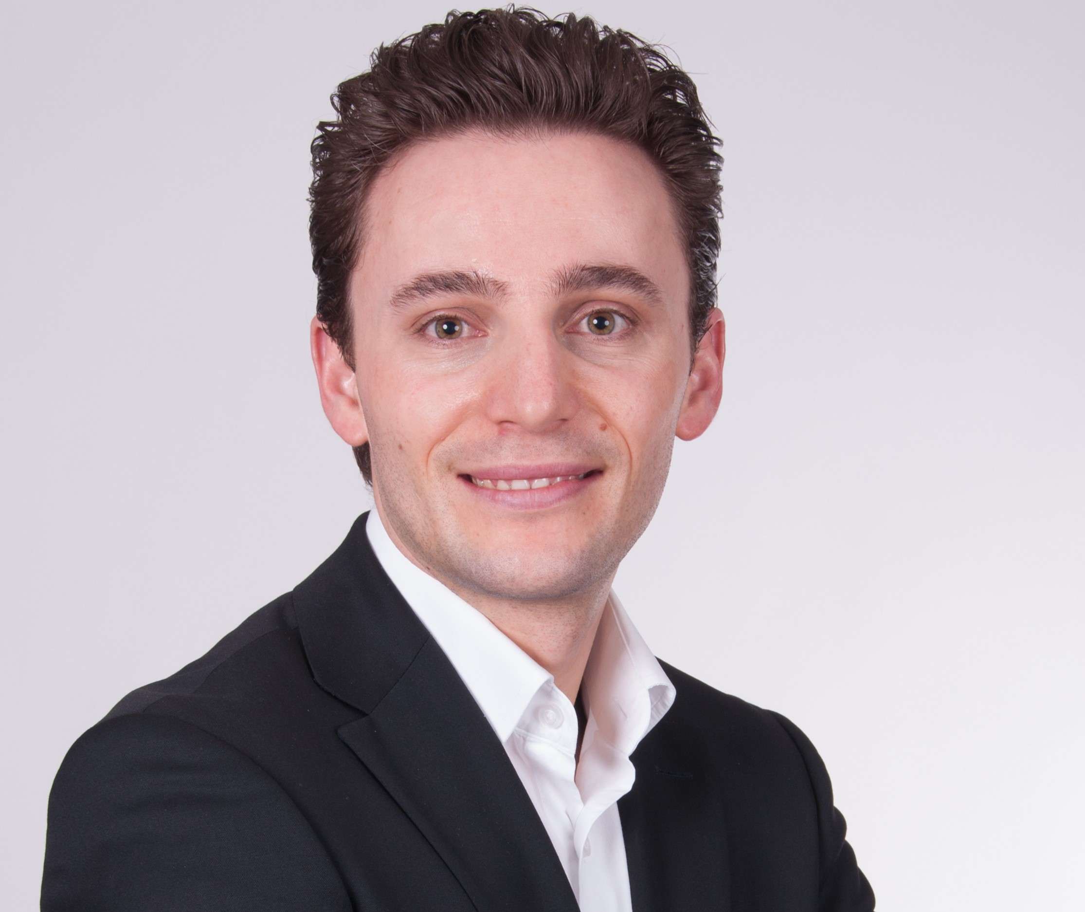 Bardhyli nga Klina, drejtor i suksesshëm i hoteleve luksoze zvicerane ...