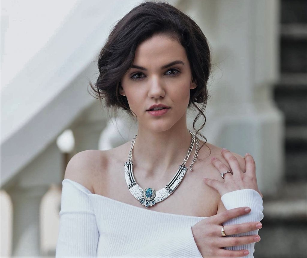 Erona Hogjaj, “Rrushi i Rahovecit” - Albinfo