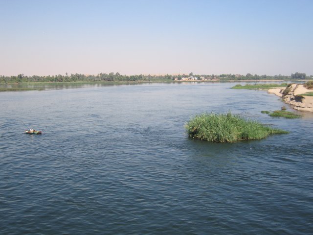 Fundoset varka me më shumë se 40 fëmijë në lumin Nil - Albinfo