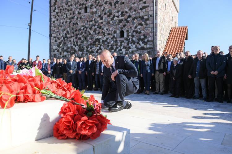 26 vjet nga "Epopeja e Dukagjinit", homazhe dhe manifestim në Gllogjan ...