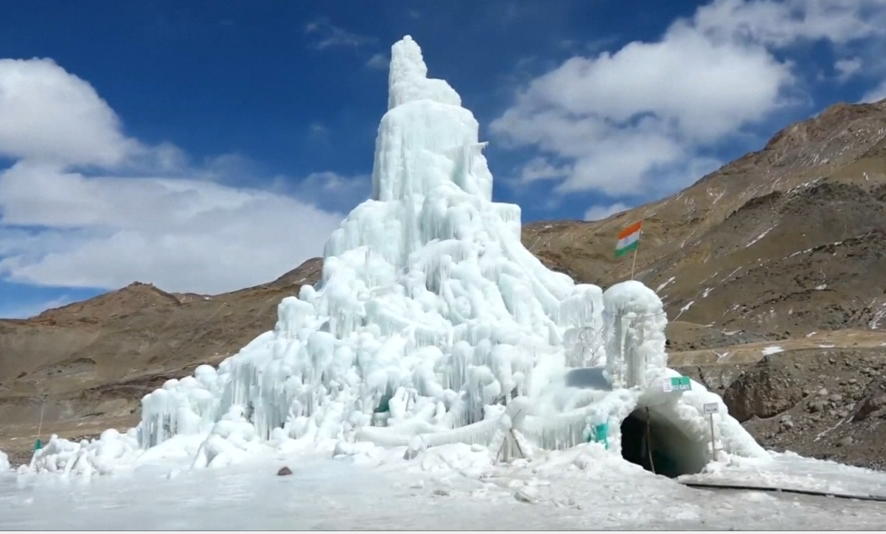 'Kafeneja' prej akulli në Kashmir - Albinfo