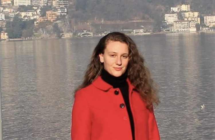 Blerta Berisha, kosovarja e suksesshme në universitetet e Europës - Albinfo