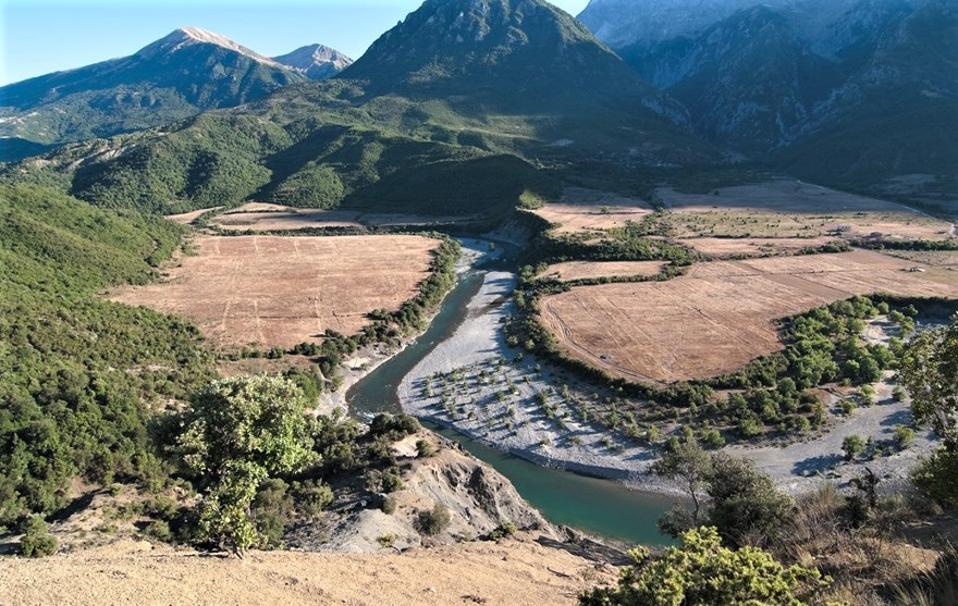 Ambasada e Italisë: Përmeti, zgjedhja ideale - Albinfo