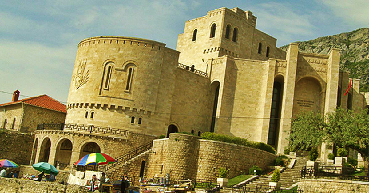 Kalaja e Krujës, në mesin e 10 kalave më të bukura në Europë - Albinfo