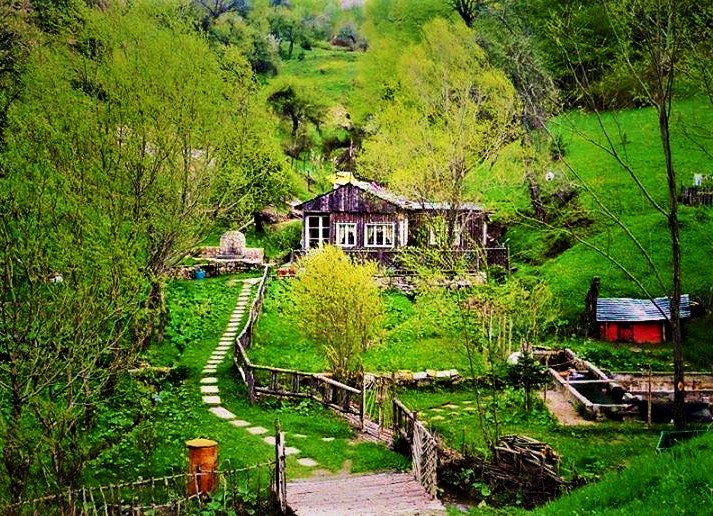 Fshati i bukur “Dardha” me pamje përrallore - Albinfo