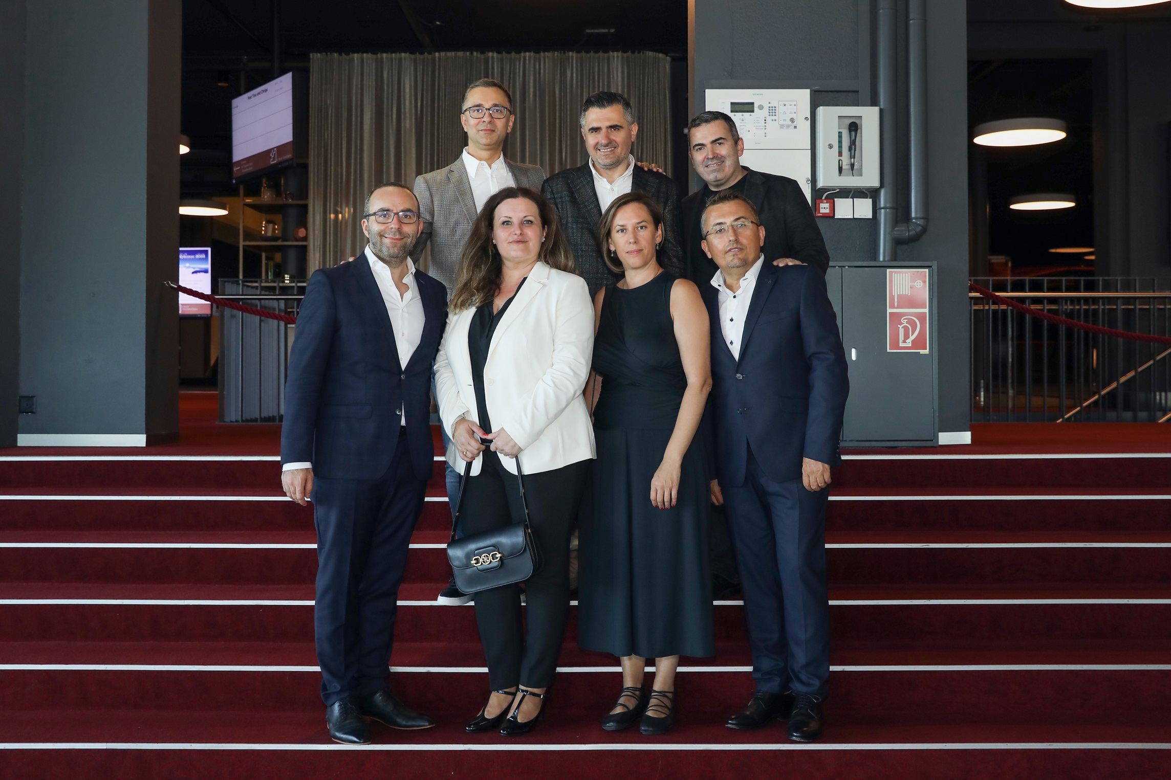 Lidhja e Mjekëve Shqiptarë të Zvicrës, “Personalitet i Vitit”, për ...