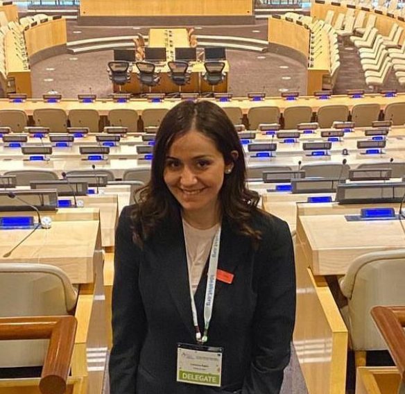 Pedagoge në Universitetin e Francës, u refuzua në vendlindje - Albinfo