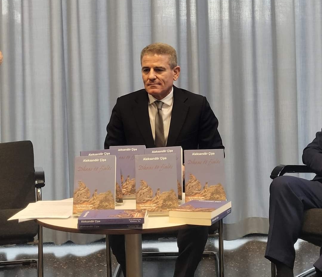 Promovohet në Cyrih libri "Dheas të fjalës" i autorit Aleksandër Çipa ...