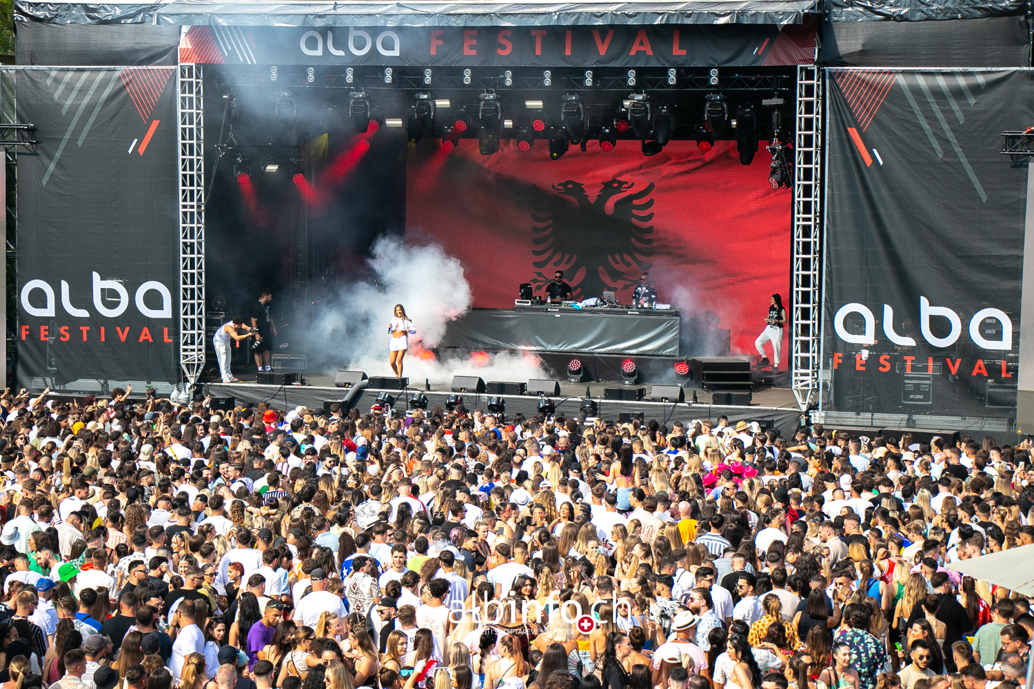 Alba Festival : Un Line-Up avec des superstars comme Enisa, Dardan ...