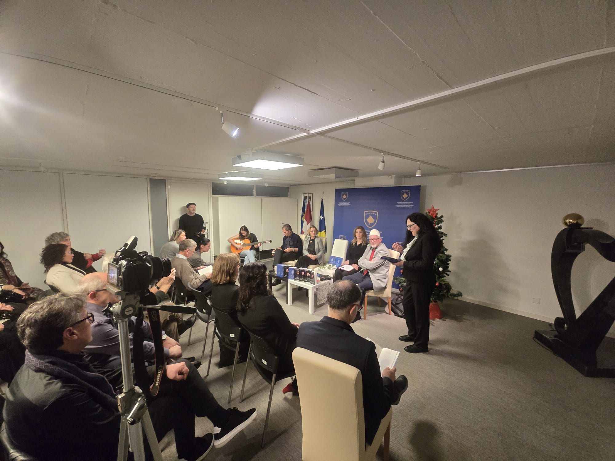 Jela Berisha përfaqëson shkollën shqipe “Ostermunndigen Bern” me ...