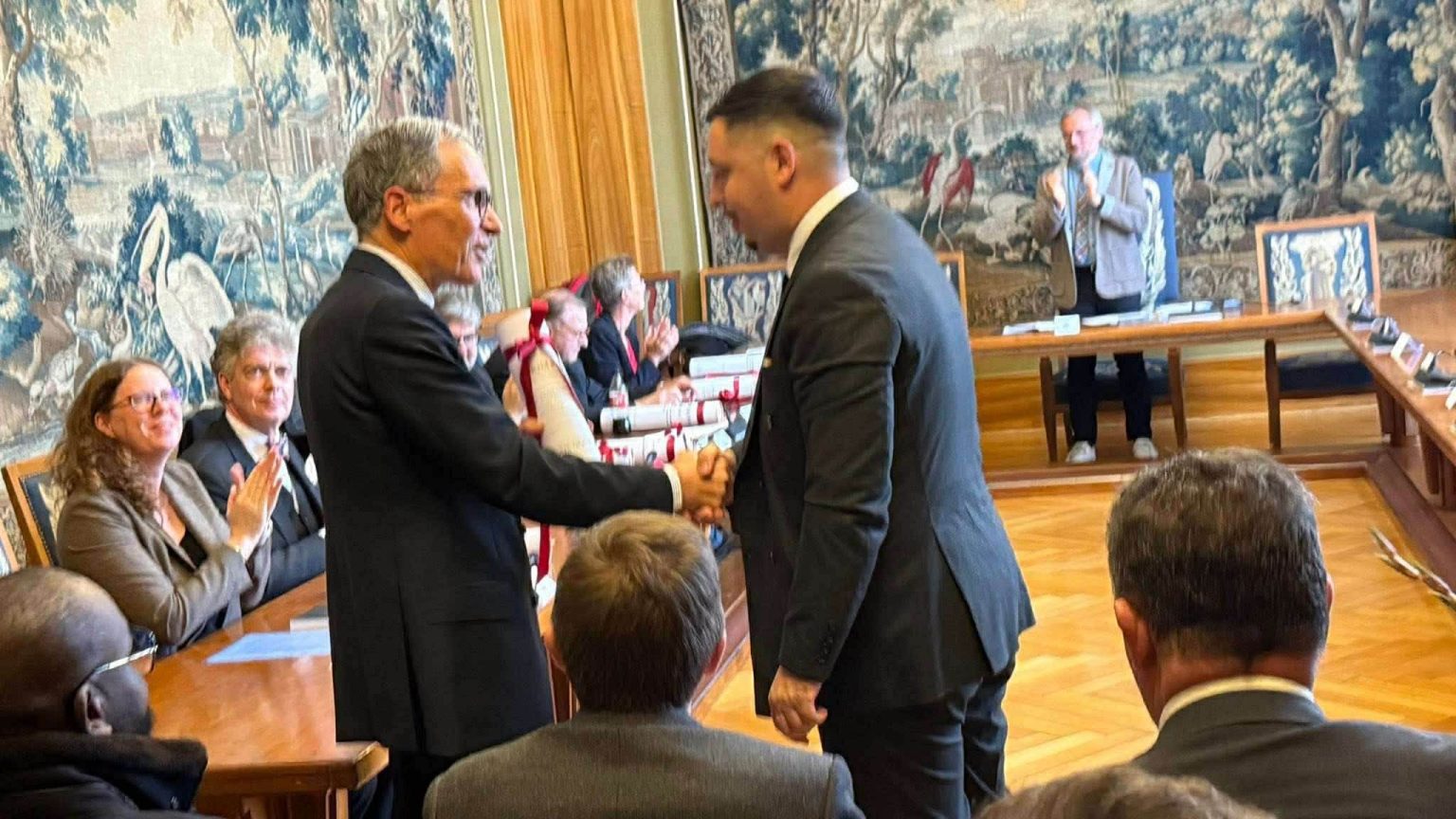 Burim Ramaj shpallet doktor shkence në Universitetin e Friburgut - Albinfo