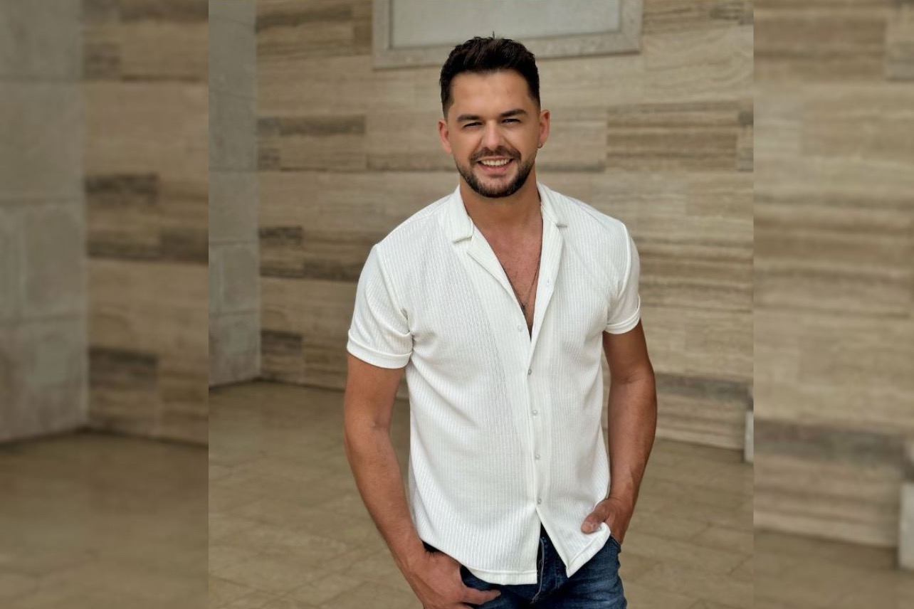 Vdes këngëtari Shpat Kasapi - Albinfo