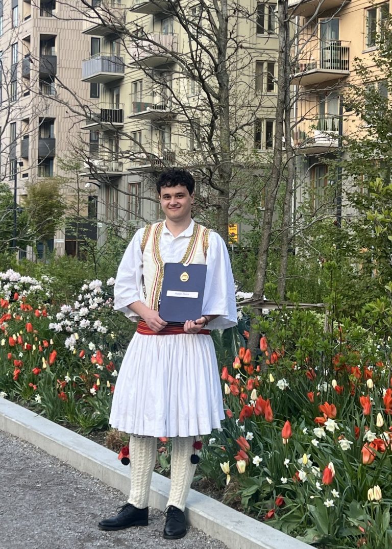 Shqiptari nga Kosova diplomon në Inxhinieri Hapësinore në Suedi me ...