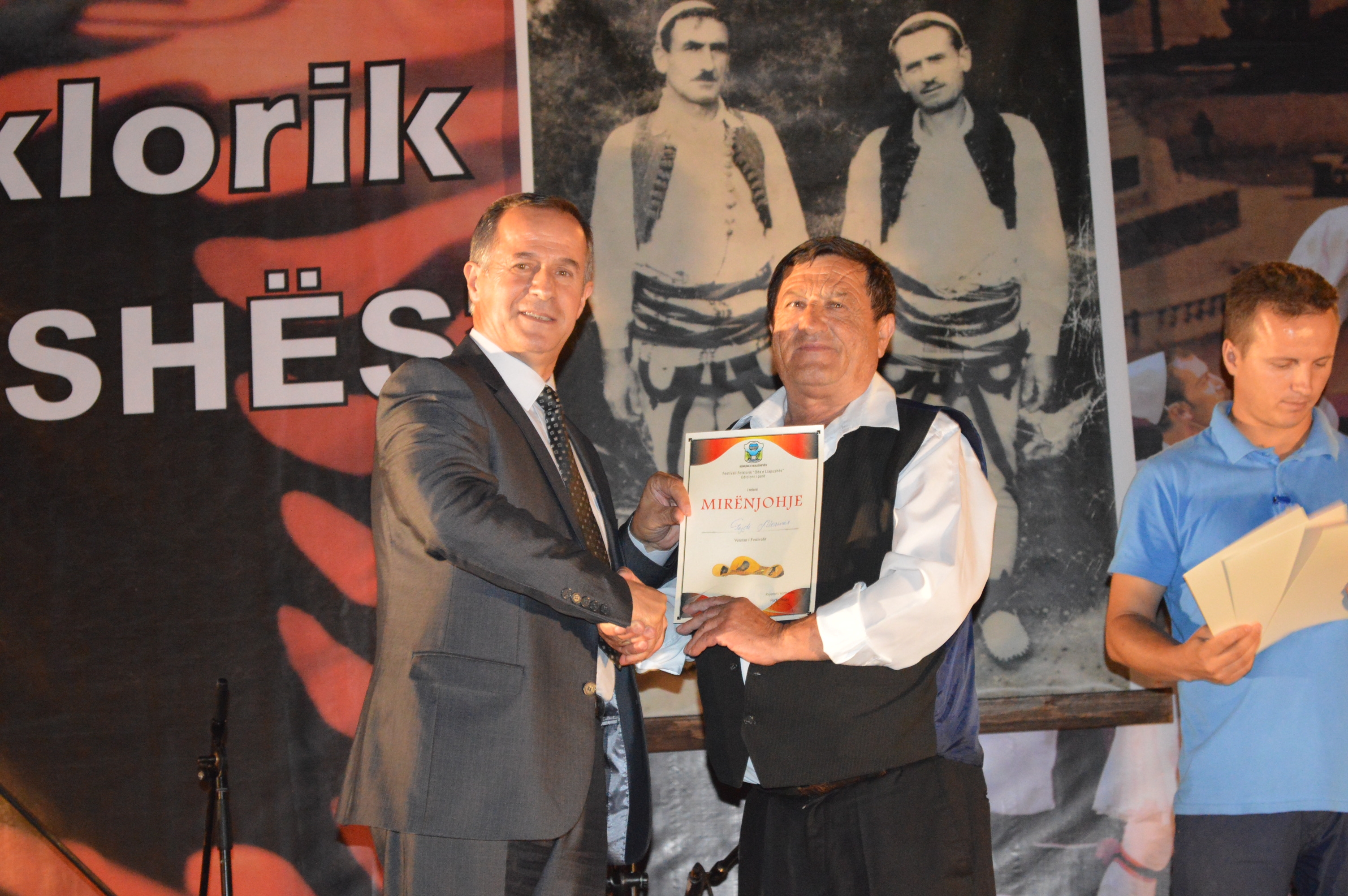 "Të bijtë e Sefës” liderë të folklorit shqiptar - Albinfo