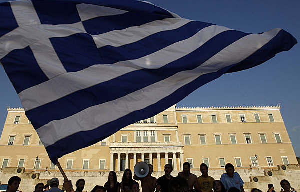 Emigrantët shqiptarë në Greqi organizojnë protestë - Albinfo