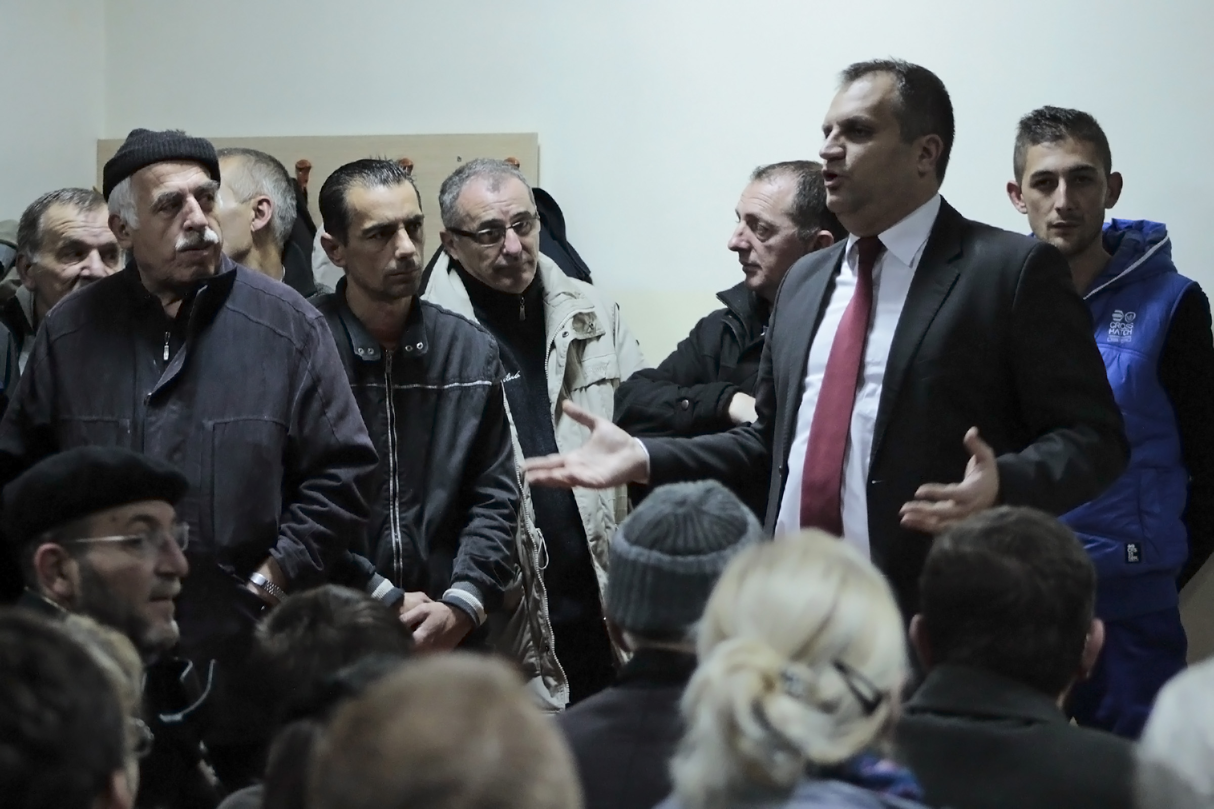 Shpend Ahmeti für Prishtina - Albinfo